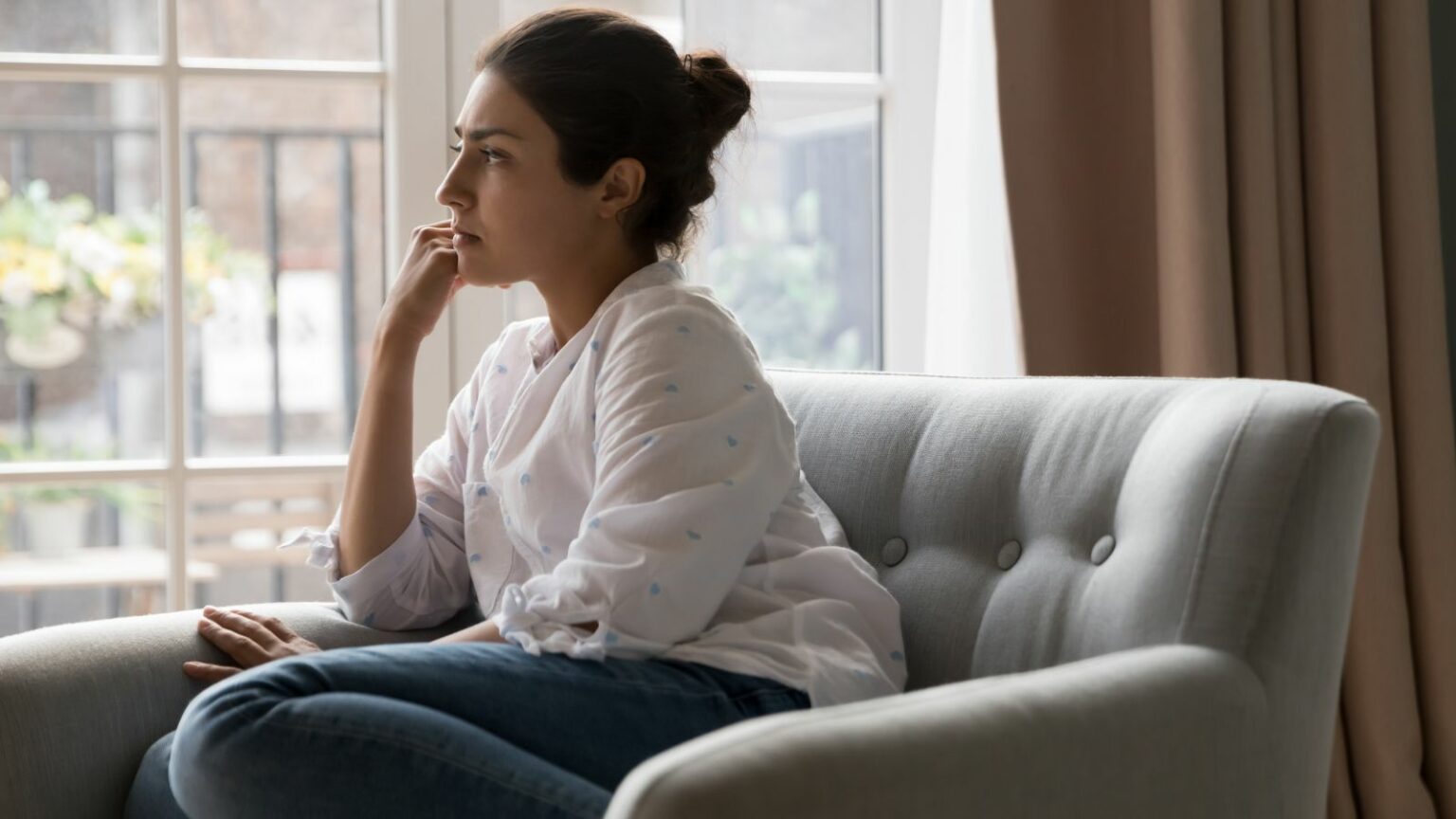 18 Surprising Reasons Why Loneliness Is Becoming a Silent Epidemic ...