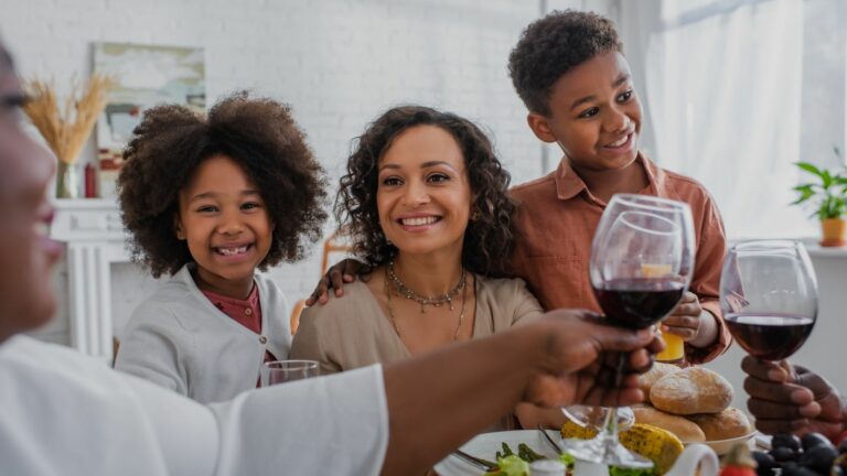 19 Beloved Family Traditions from the '70s That Are Now Considered ...