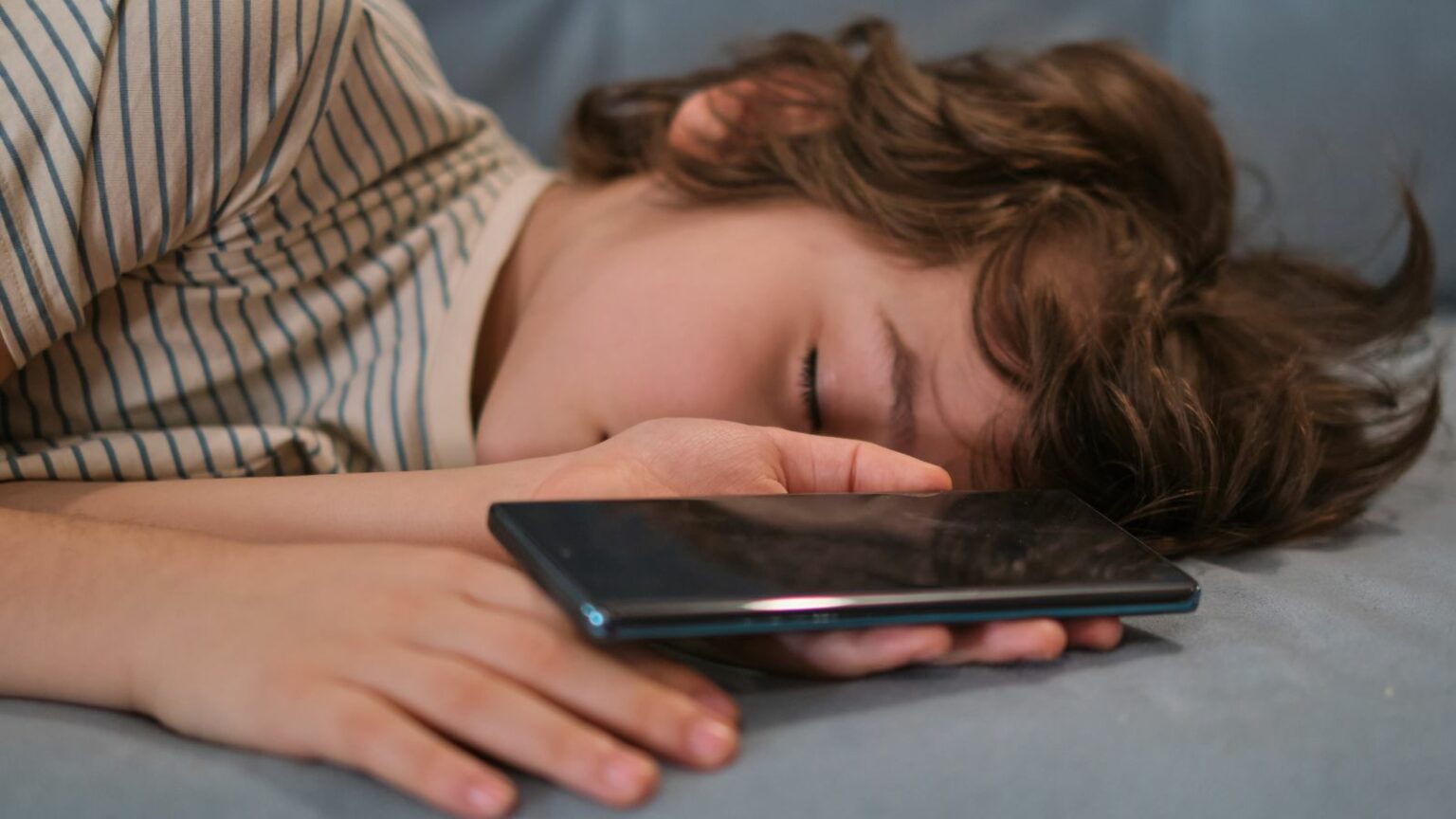 17 Eye-Opening Truths About How Screen Time Affects Your Brain ...