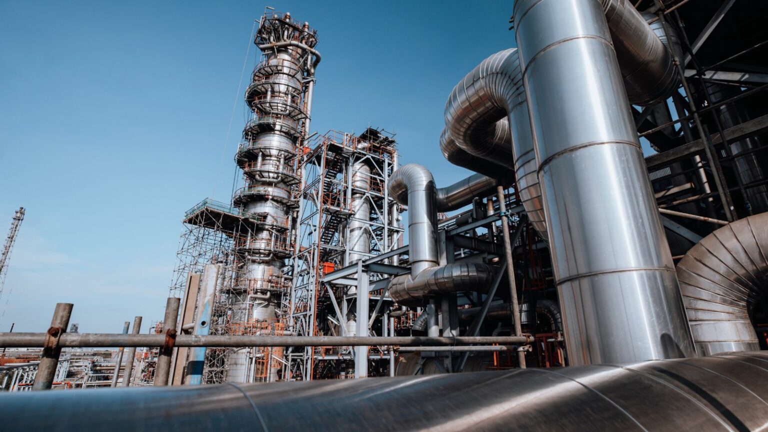 19 Canadian Industries That Are Booming in 2025 - Trendonomist
