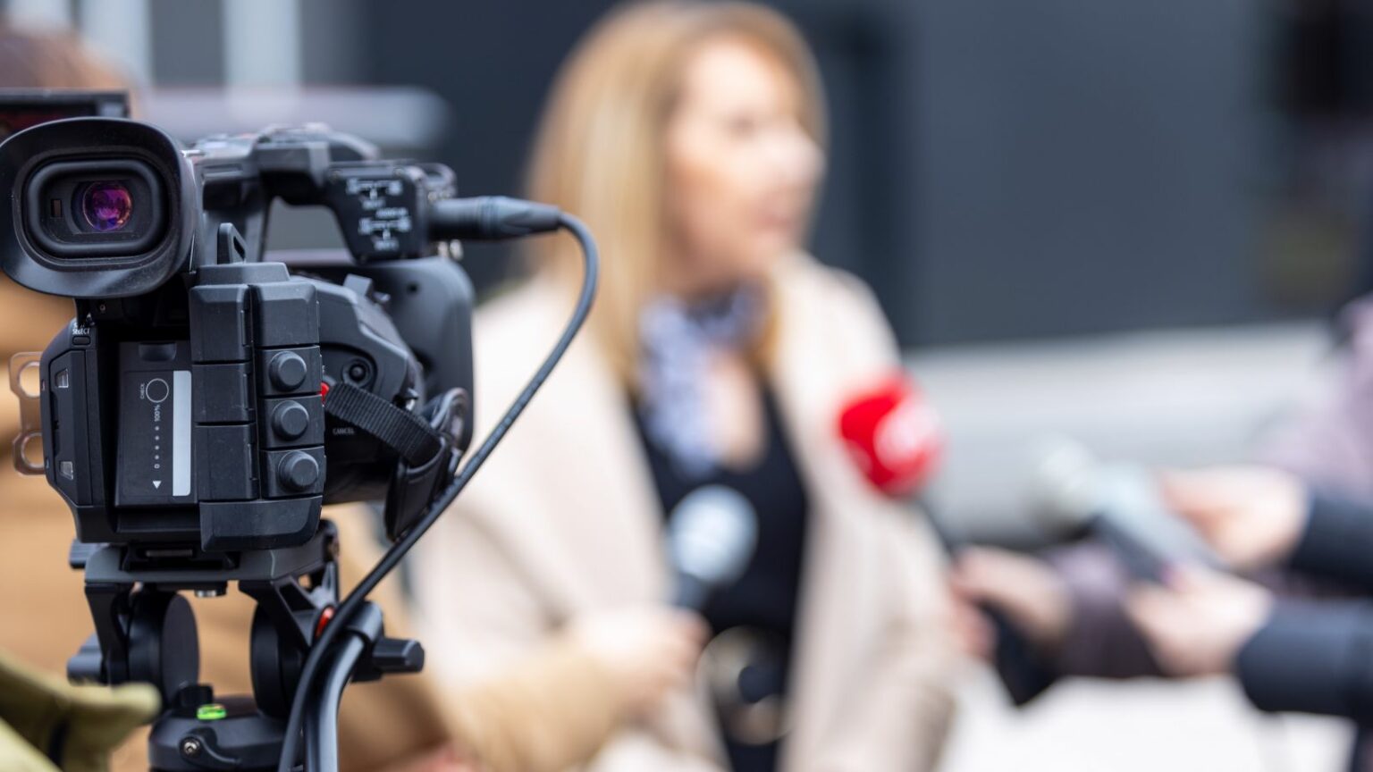 26 Canadian Women Breaking Barriers and Leading the Future - Trendonomist