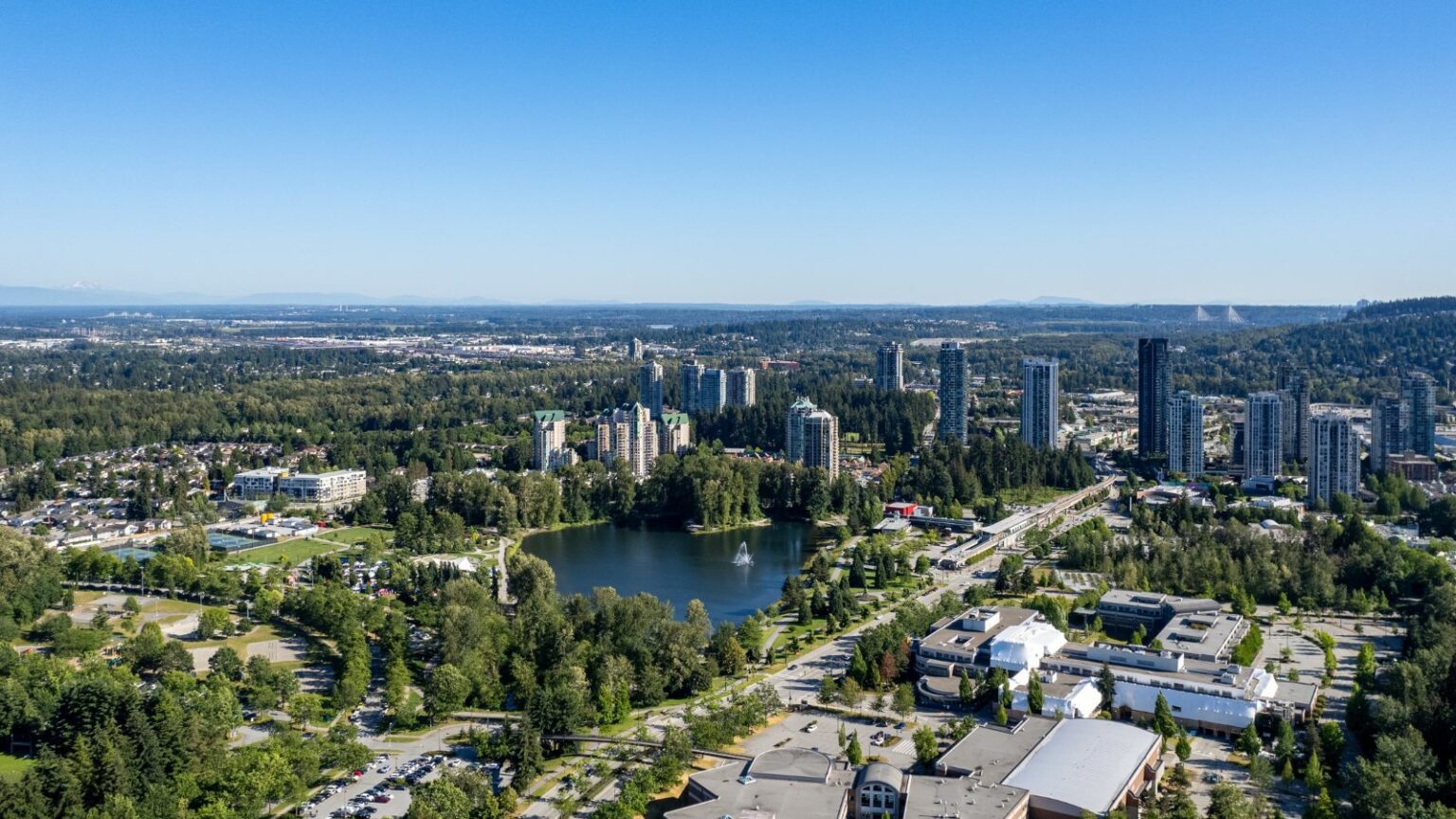 21 Canadian Suburbs That Offer City Perks Without the Stress - Trendonomist