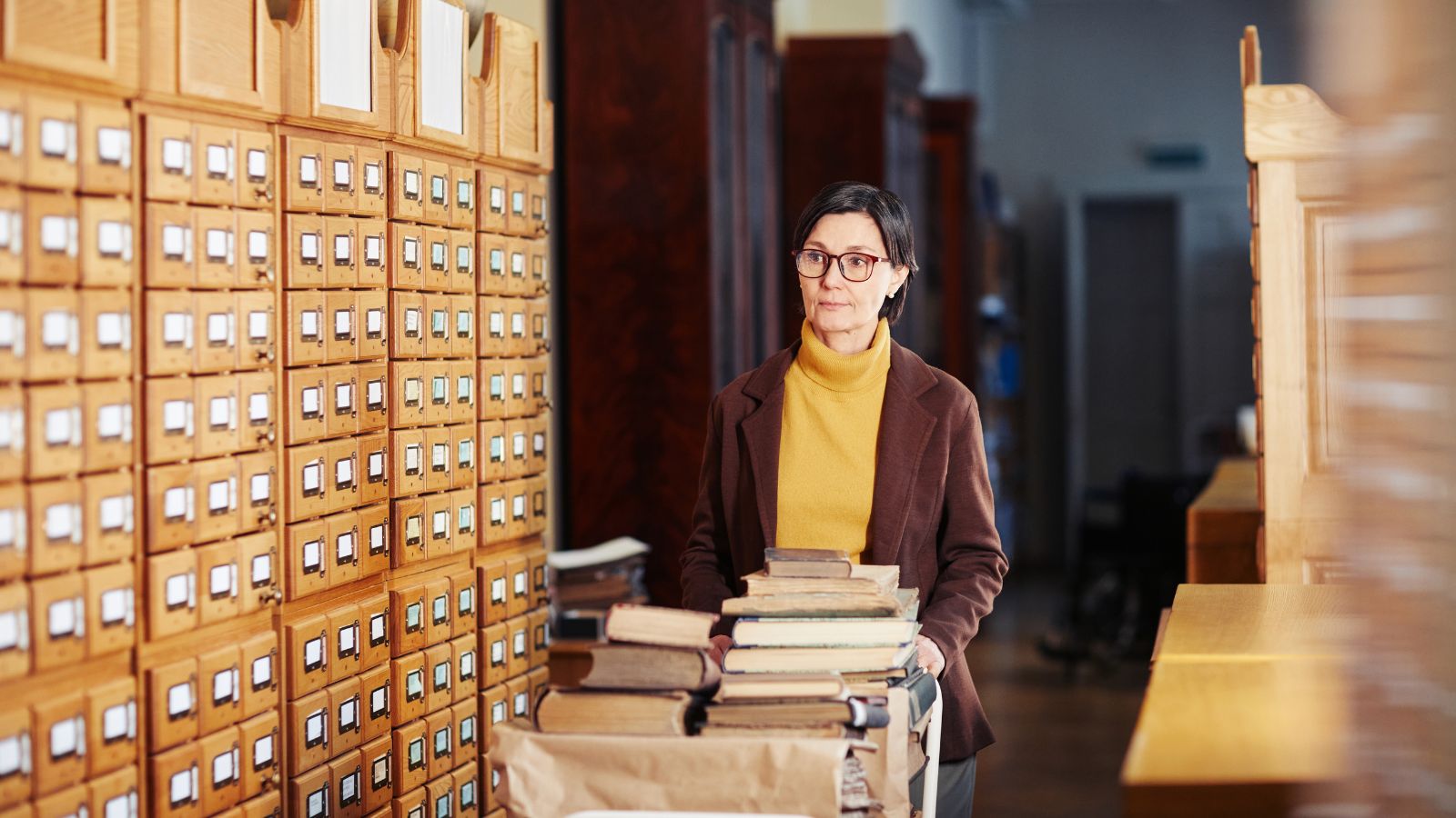 20 Canadian Bookstores That Feel Like Pure Magic - Trendonomist