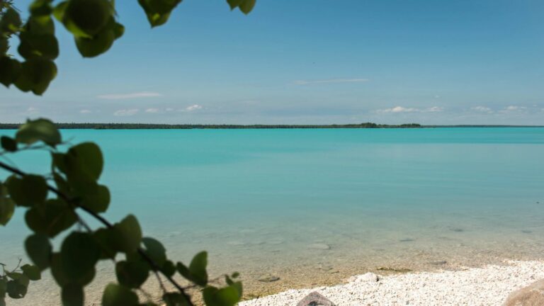 22 Canadian Hidden Gems That Locals Hope Stay Secret - Trendonomist