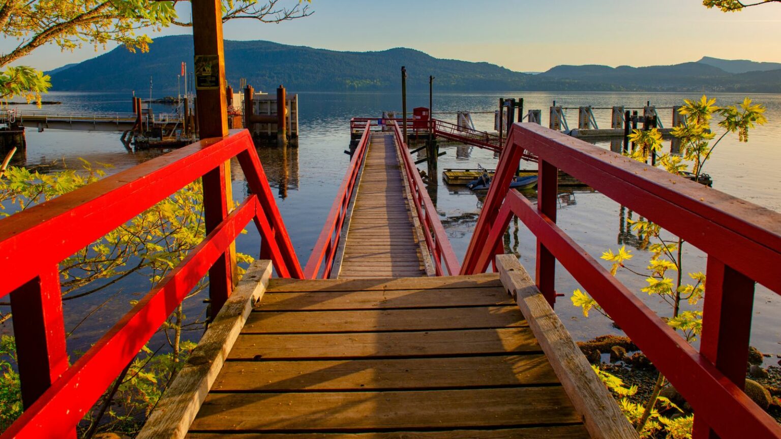 27 Canadian Islands You Can Actually Visit and Fall in Love With ...