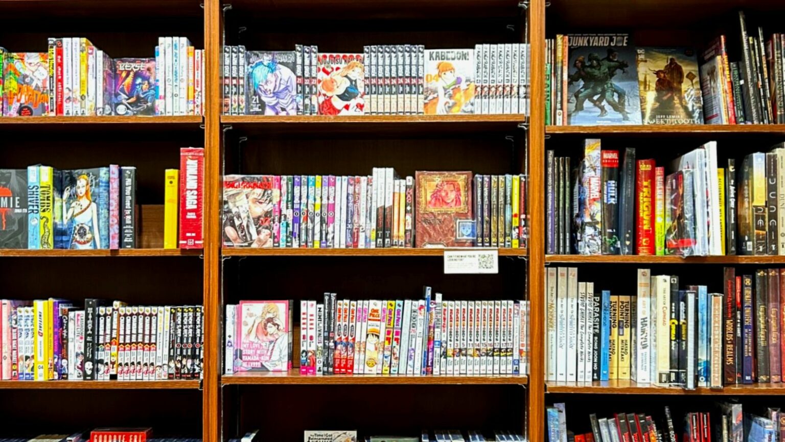 20 Canadian Bookstores That Feel Like Pure Magic - Trendonomist