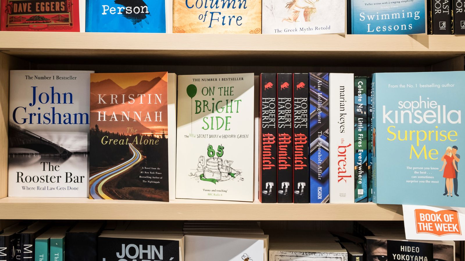 20 Canadian Bookstores That Feel Like Pure Magic - Trendonomist
