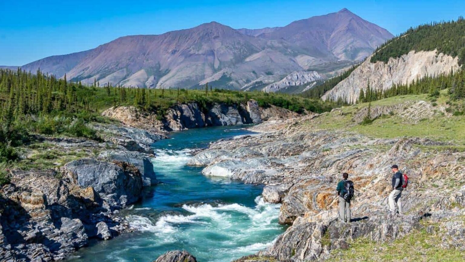 28 Places in Canada Where Nature Feels Practically Untouched - Trendonomist