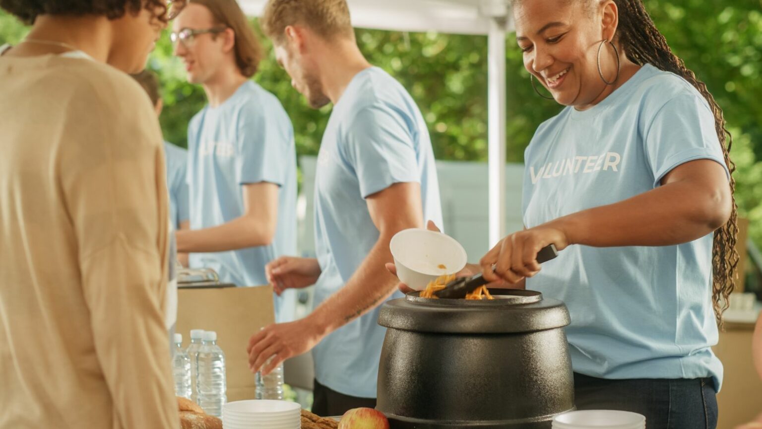 26 Canadian Volunteer Organizations Making Huge Change Locally ...