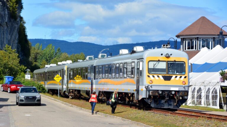22 Train Trips in Canada More Scenic Than Flying - Trendonomist
