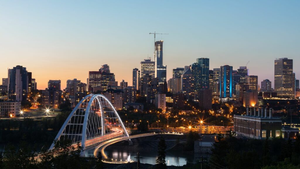 21 Quick Long-Weekend Getaways Canadians Can Take Without Burning All ...