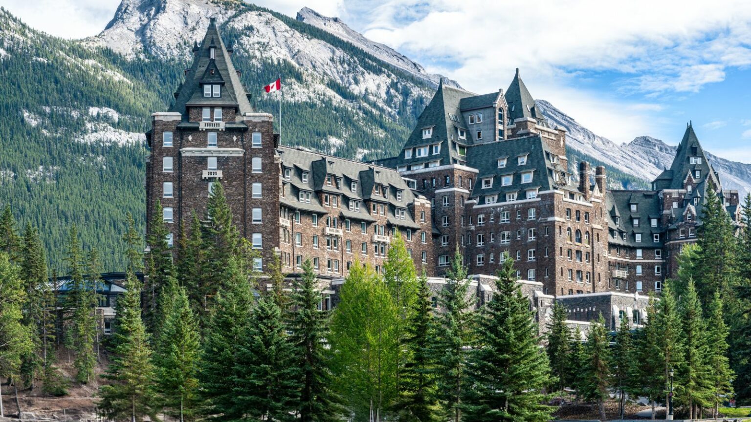 30 Canadian Local Legends and the Towns Behind Them - Trendonomist