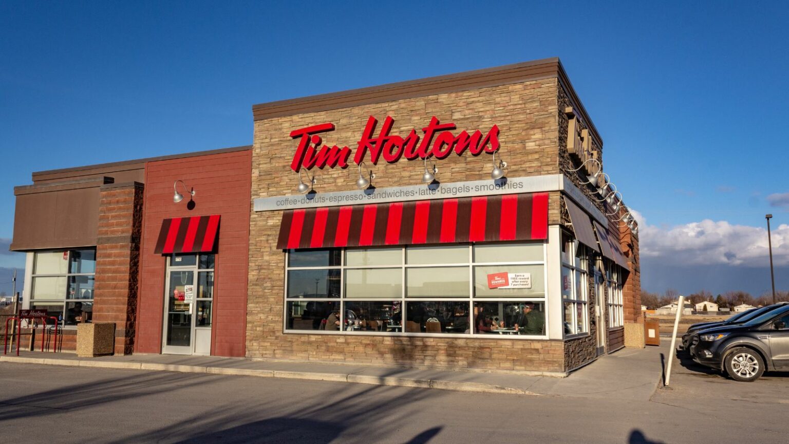 21 Canadian Companies That Might Replace American Giants - Trendonomist