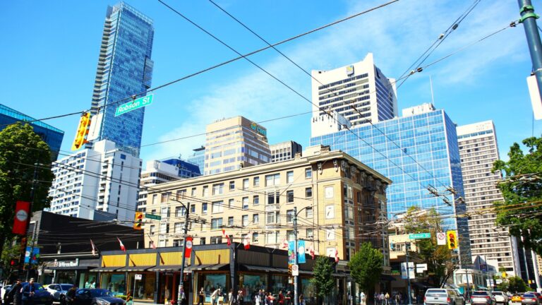 21 Quick Long-Weekend Getaways Canadians Can Take Without Burning All ...