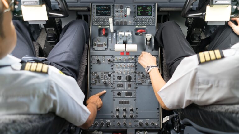 18 Jobs Paying Shockingly Well Without a Degree, Right Here - Trendonomist