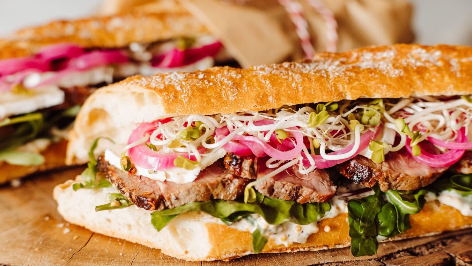 16 Restaurant Trends Canadians Are Seeing Everywhere in 2026 - Trendonomist