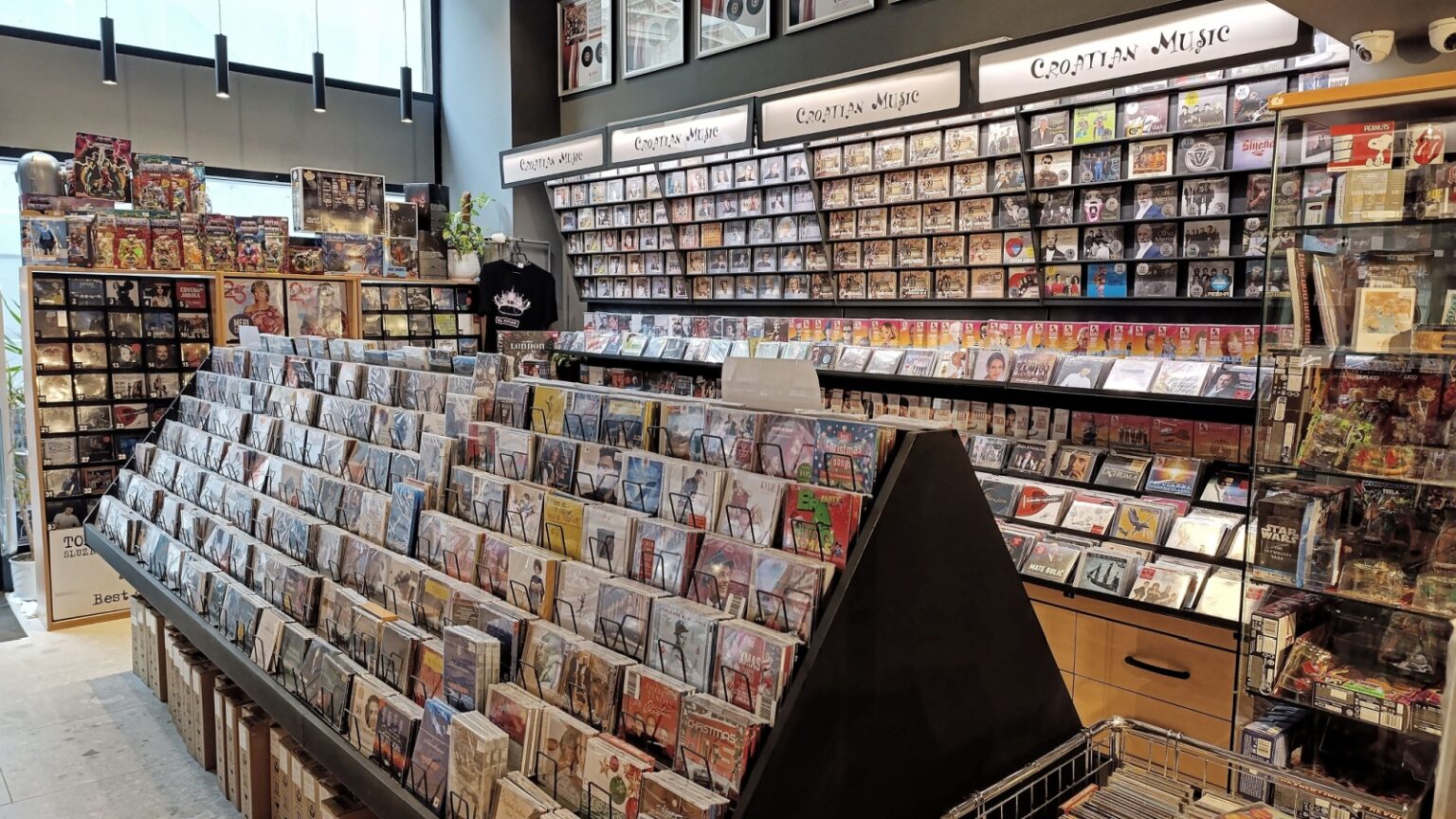 25 Canadian Record Stores That Defined an Era - Trendonomist