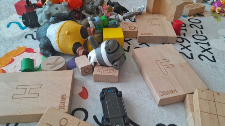 20 Canadian Toys You’ll Never See Again - Trendonomist