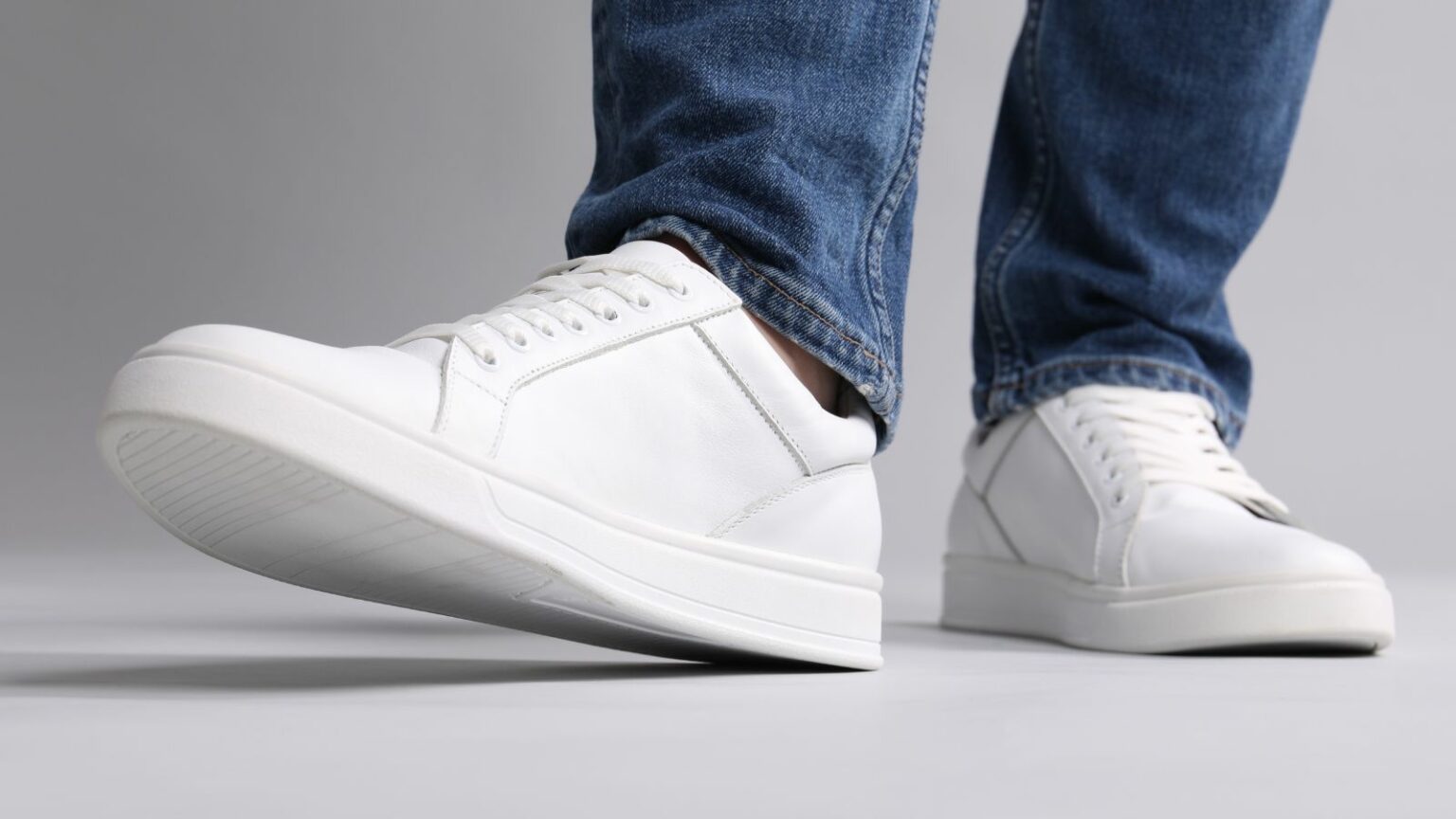 23 Best White Sneakers Canadians Keep Rebuying (Even Though They Swear ...